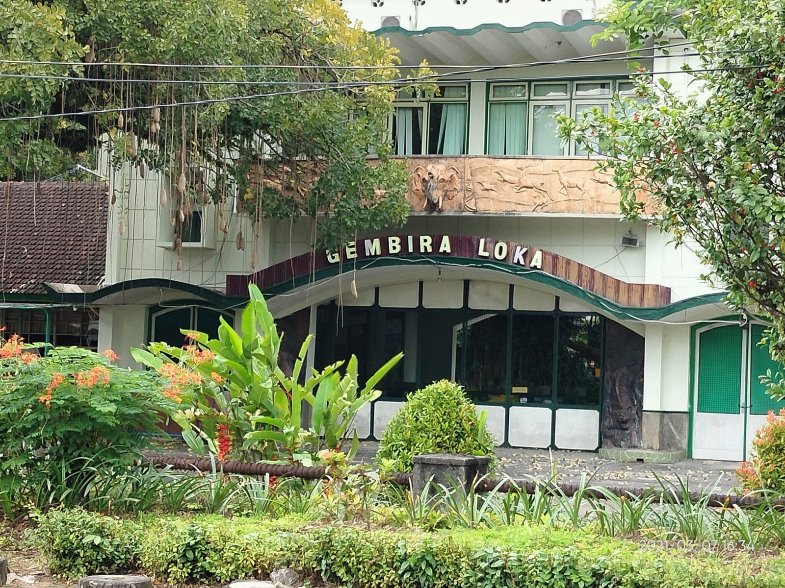 Gembira Loka Zoo Ticket Prices And The Closest Route - YogyakartaTour.com